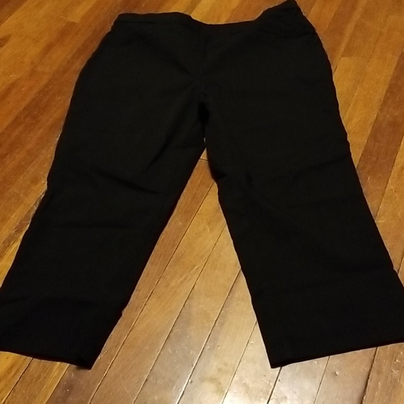 Basic Editions | Pants & Jumpsuits | Womens Capris | Poshmark